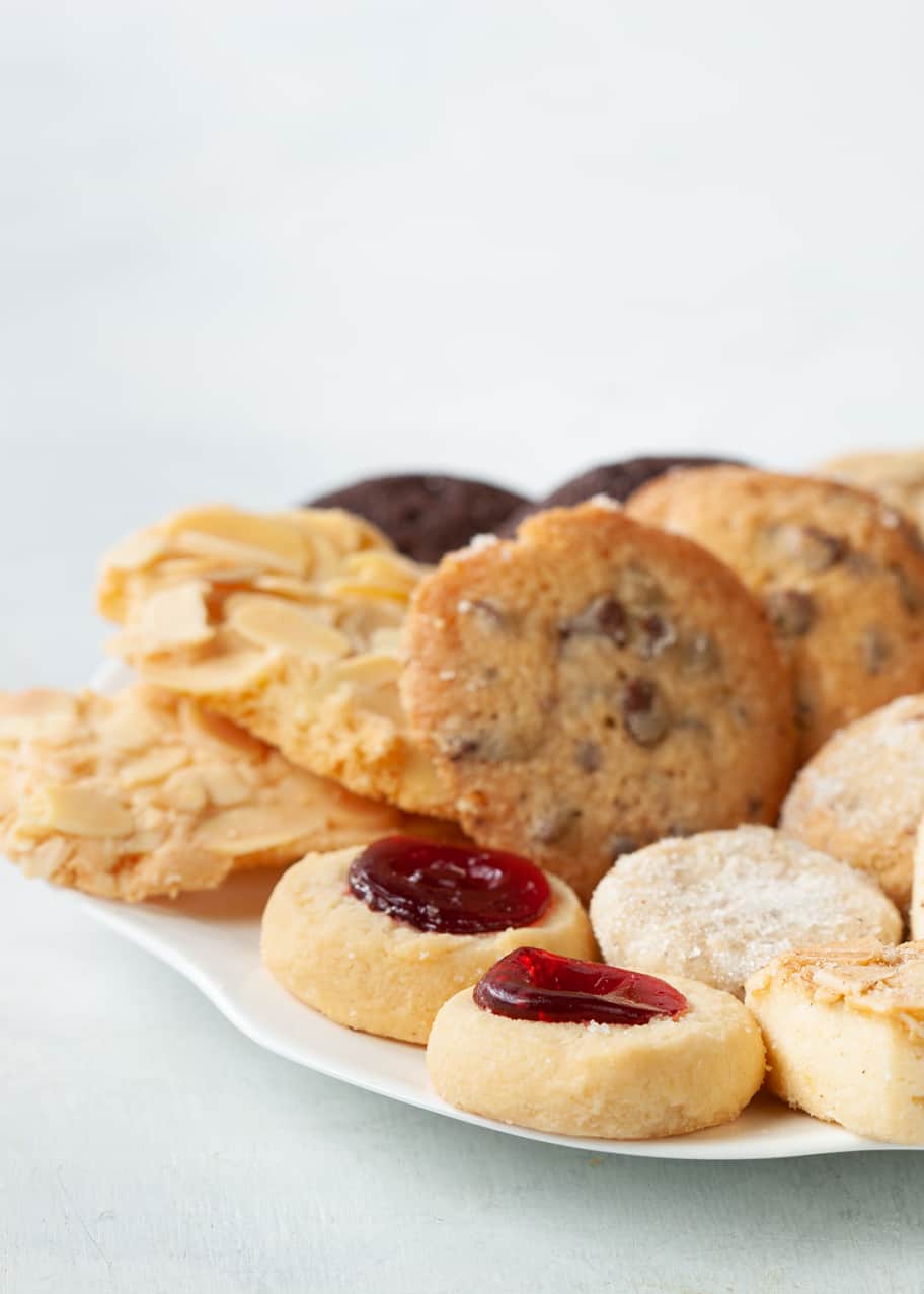 William Greenberg Desserts Butter Cookie Tin - Bergdorf Goodman