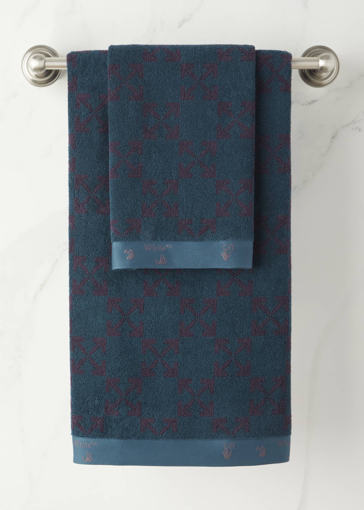 Off-White Arrow Pattern Towel Set - Bergdorf Goodman