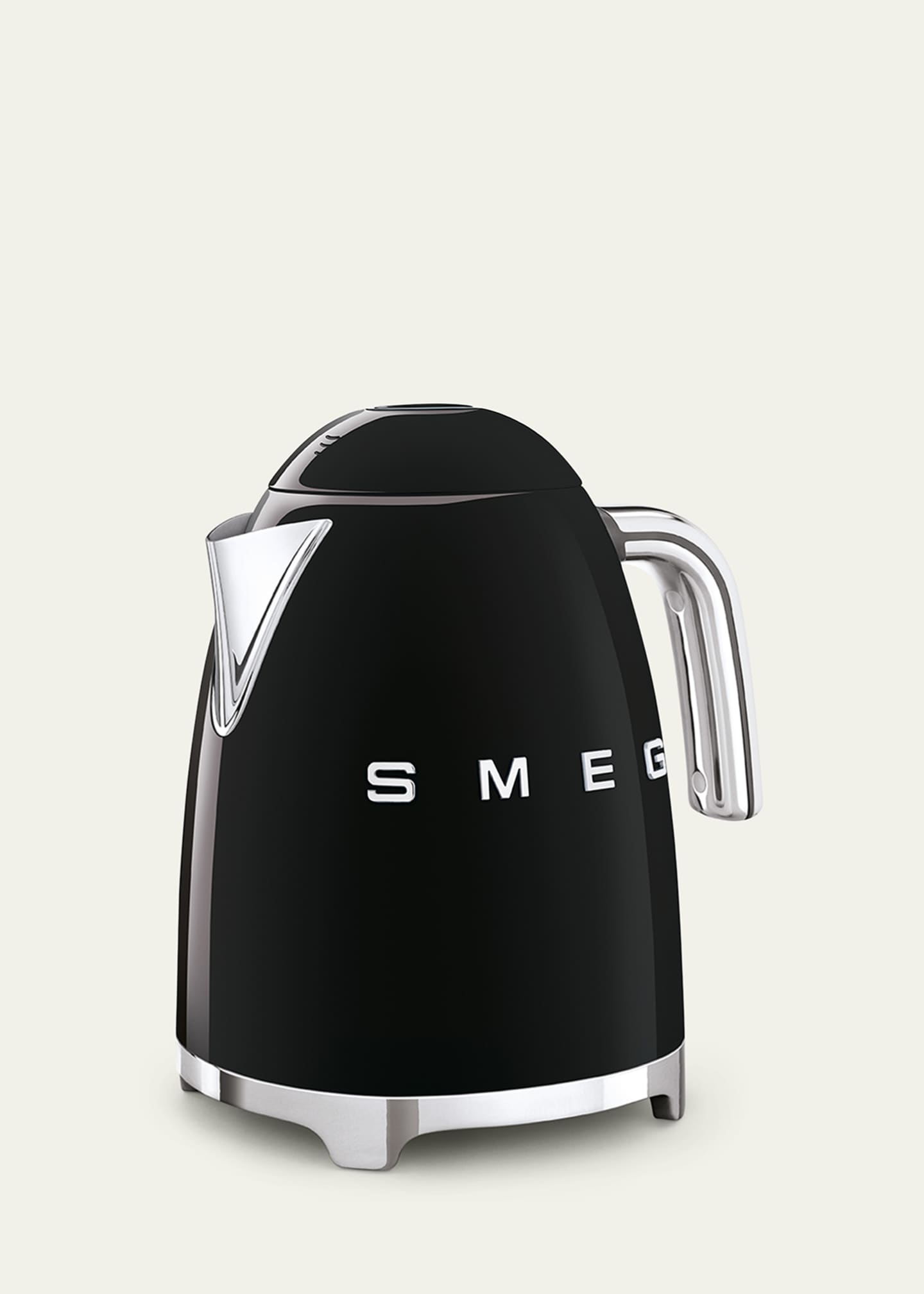 Smeg Retro Electric Kettle, Polished White - Bergdorf Goodman
