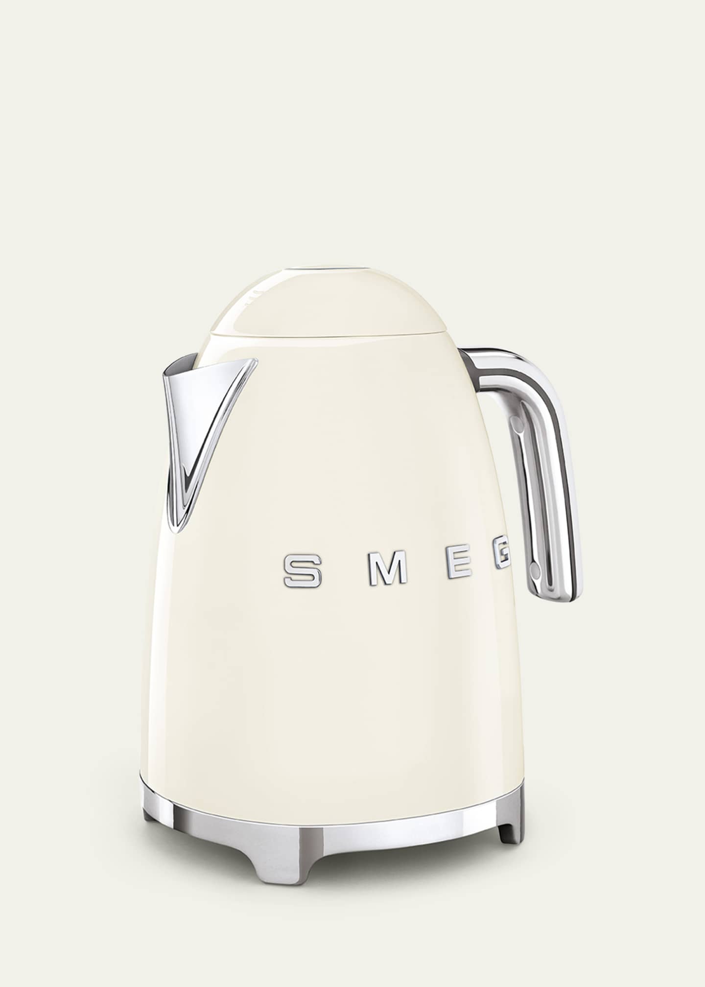 Smeg Retro Electric Kettle, Polished White - Bergdorf Goodman