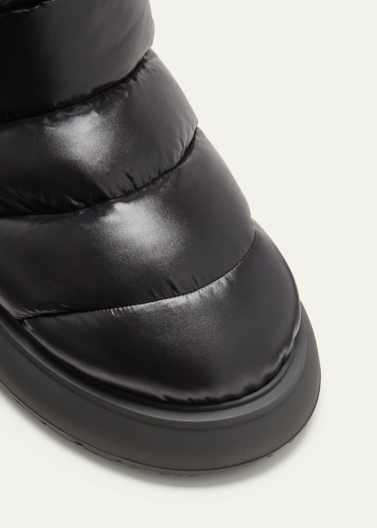 Moncler Gaia Quilted Nylon Pocket Snow Boots - Bergdorf Goodman