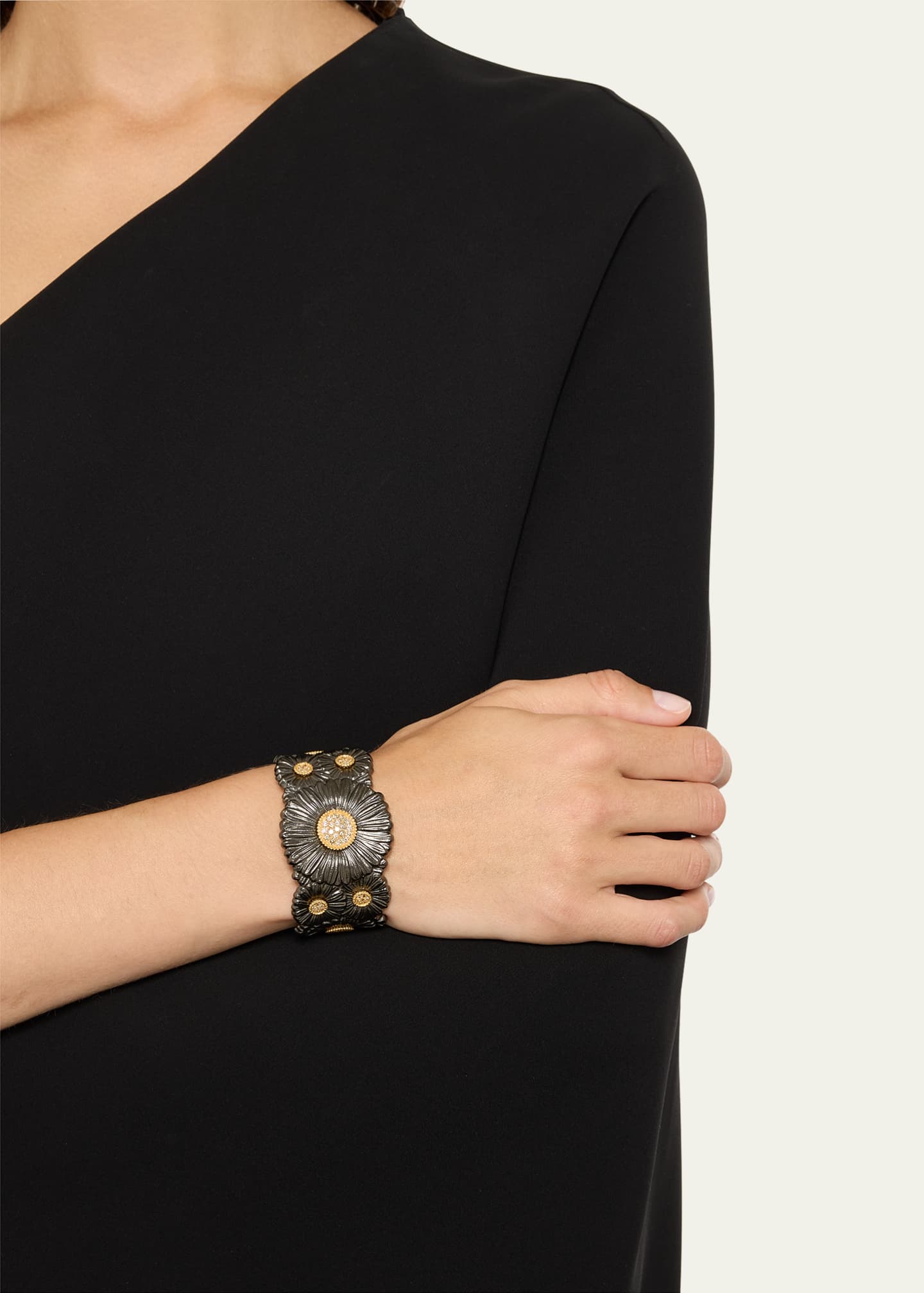 Buccellati Silver and 18K Gold Daisy Blossoms Bracelet with Diamonds ...