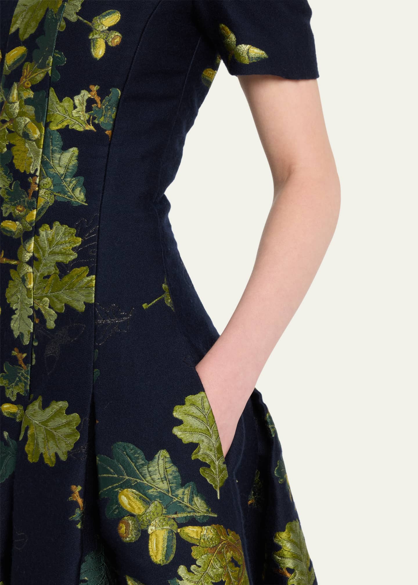 Oscar de la Renta Short-Sleeve V-Neck Acorn Jacquard Flare Dress ...