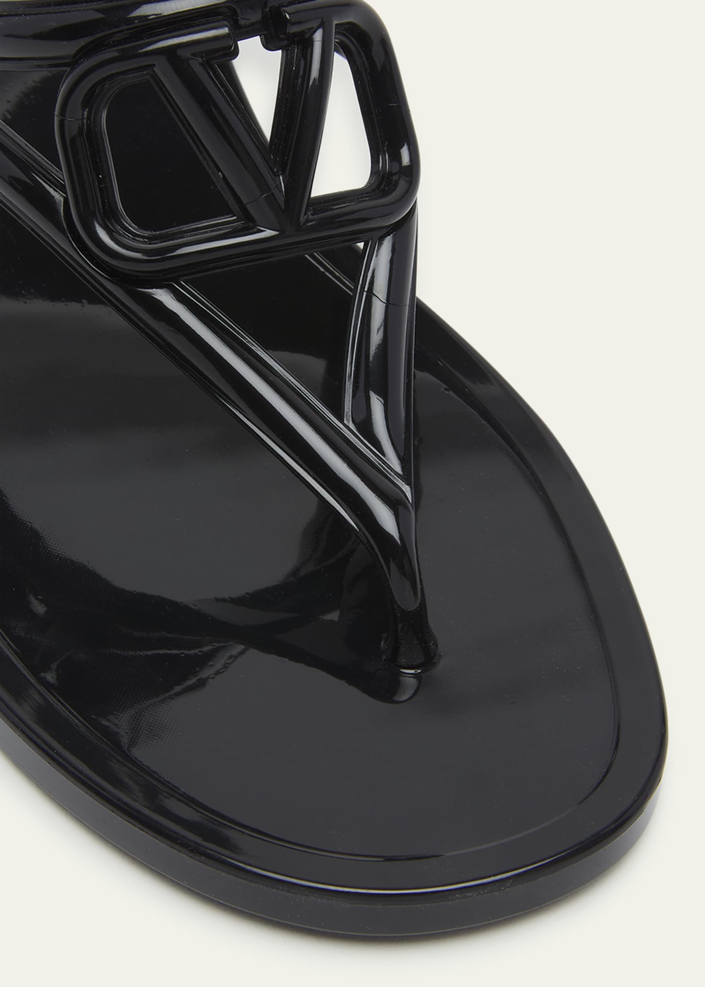 Valentino Garavani VLogo Thong Pool Sandals - Bergdorf Goodman