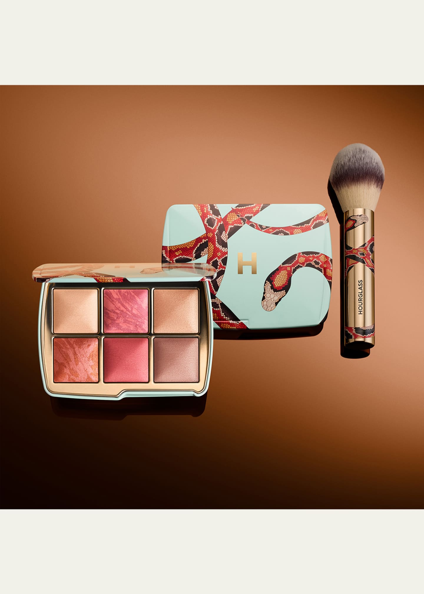 Hourglass Cosmetics Limited Edition Veil Travel Powder Brush - Bergdorf ...