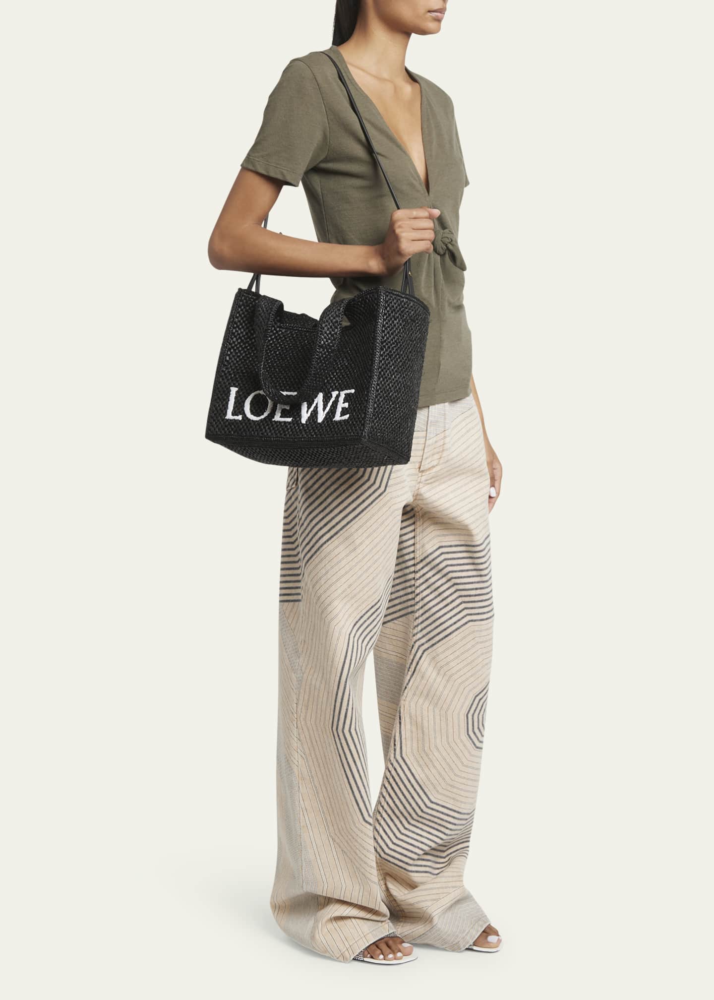 Loewe x Paula's Ibiza Font Logo Medium Tote Bag in Raffia - Bergdorf ...