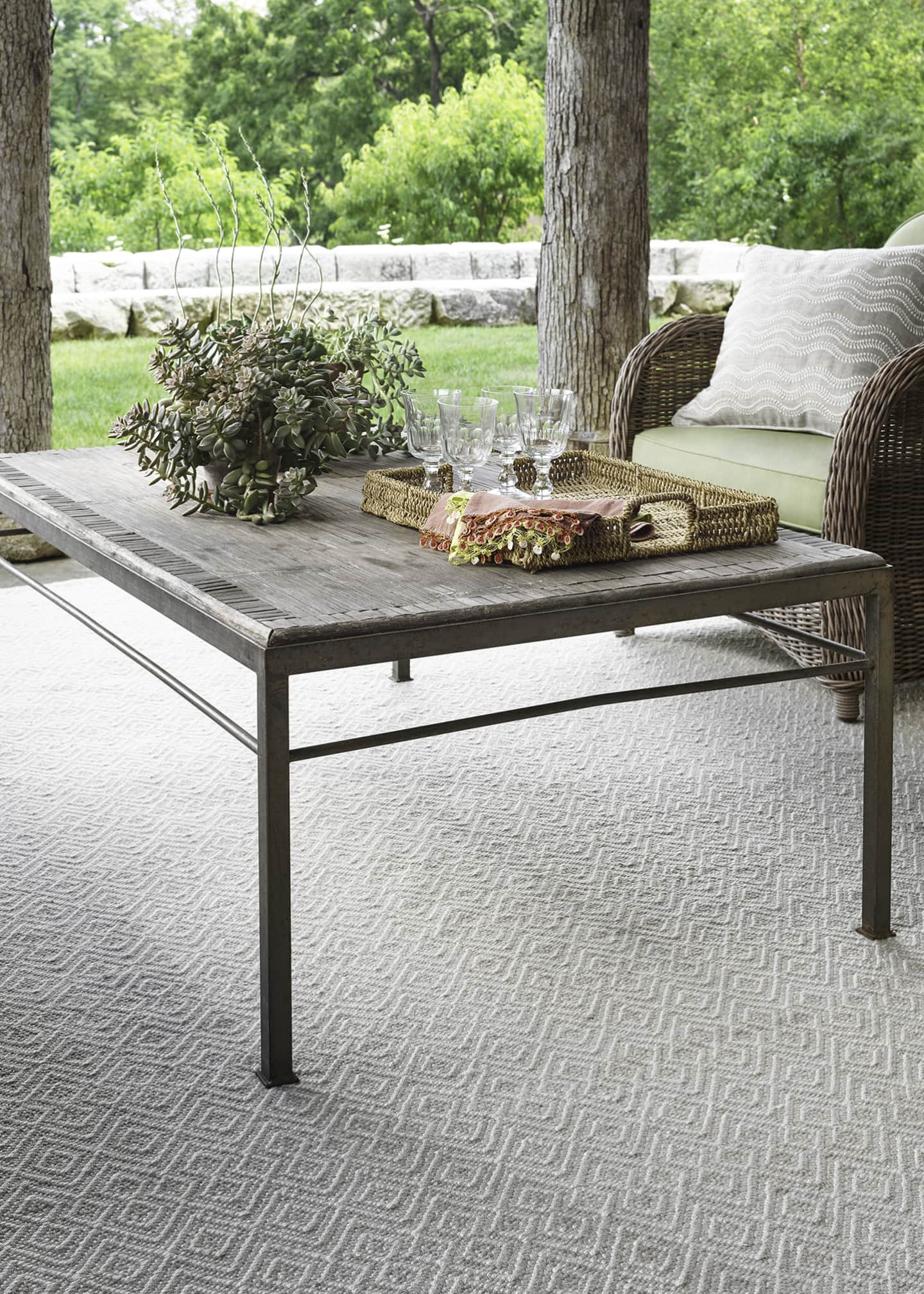 Annie Selke Annabelle Grey Handwoven Indoor/Outdoor Rug, 8' x 10 ...