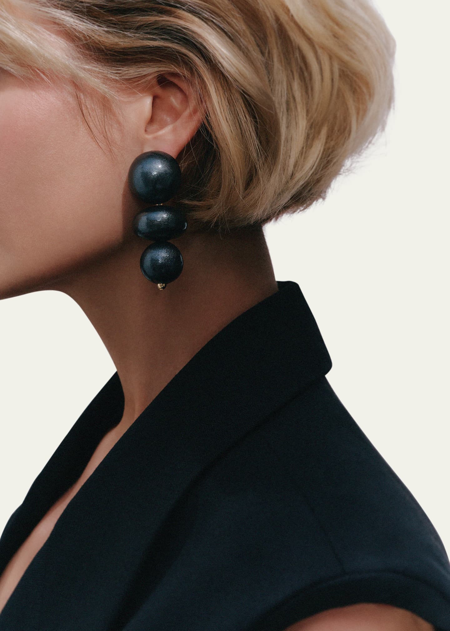 Saule Label Nola Black Coral Earrings - Bergdorf Goodman