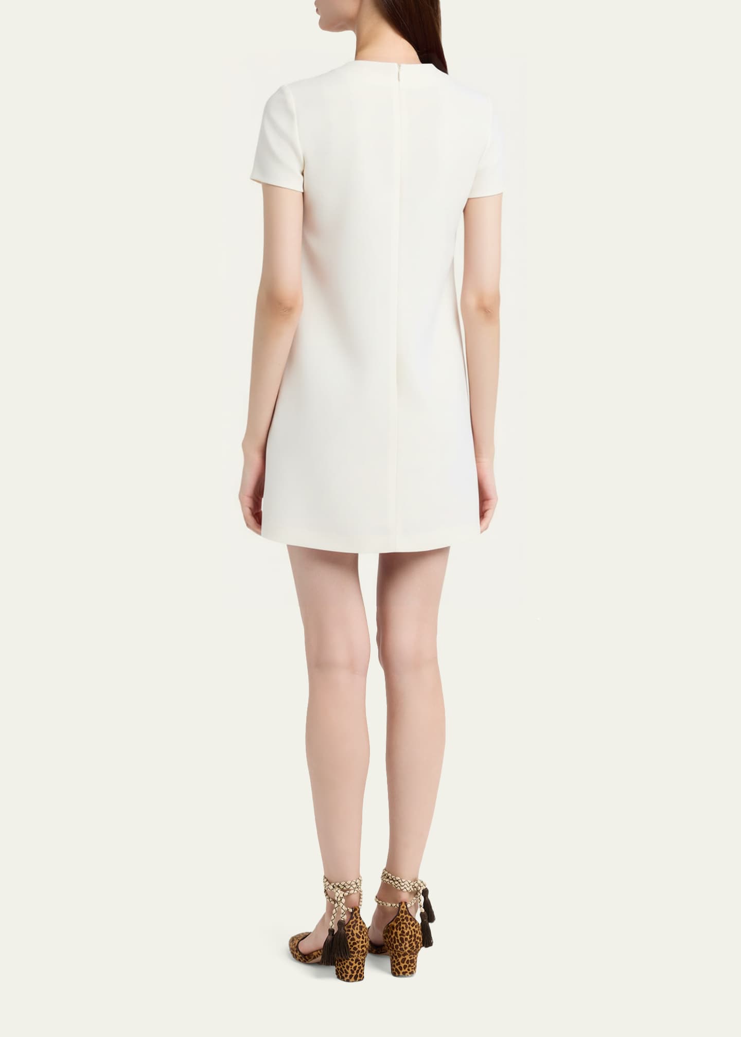 Valentino Garavani V-Logo Pocket Short-Sleeve Crepe Mini Dress ...