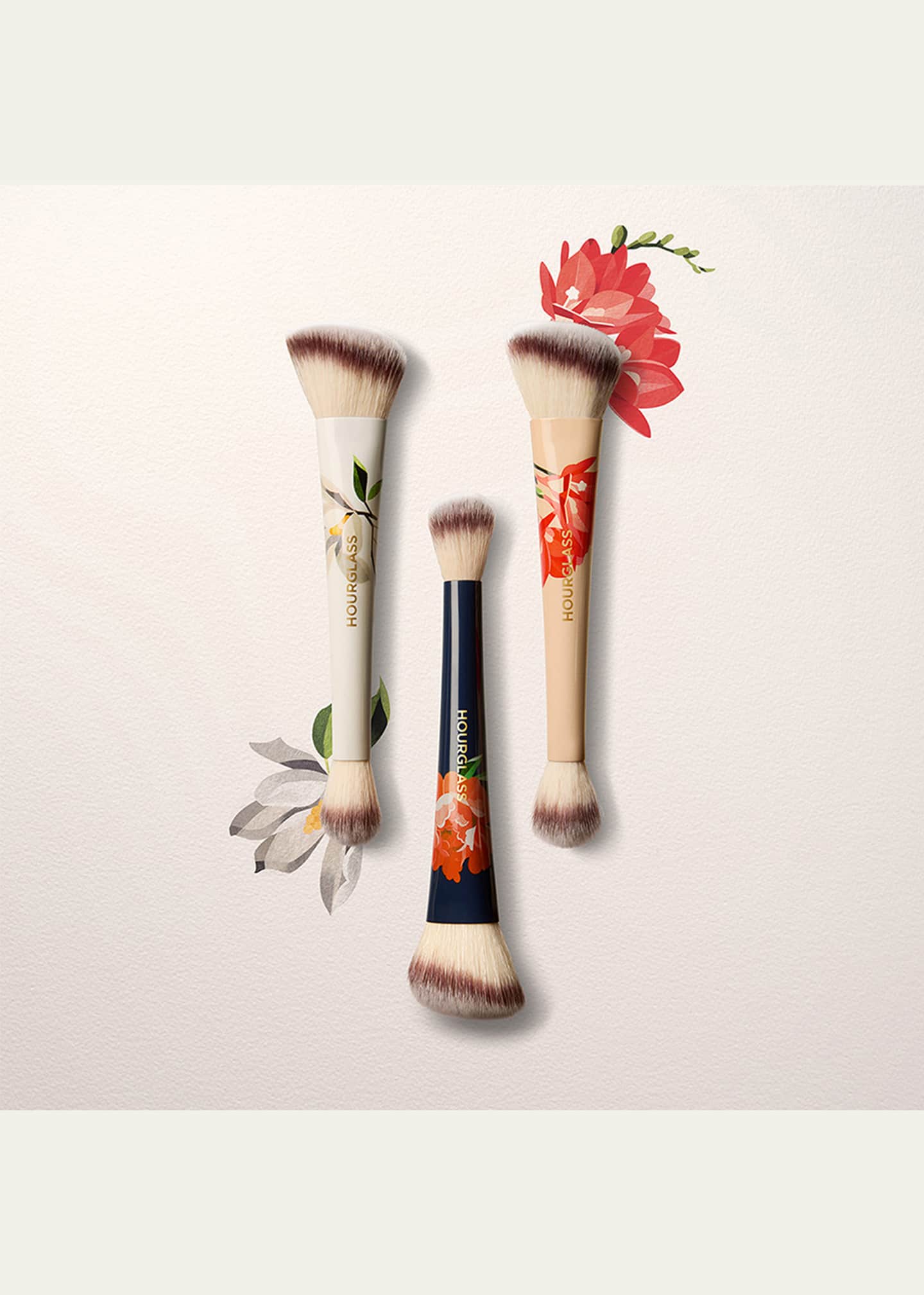 Hourglass Cosmetics Ambient Lighting Edit Brush II, Swan - Bergdorf Goodman