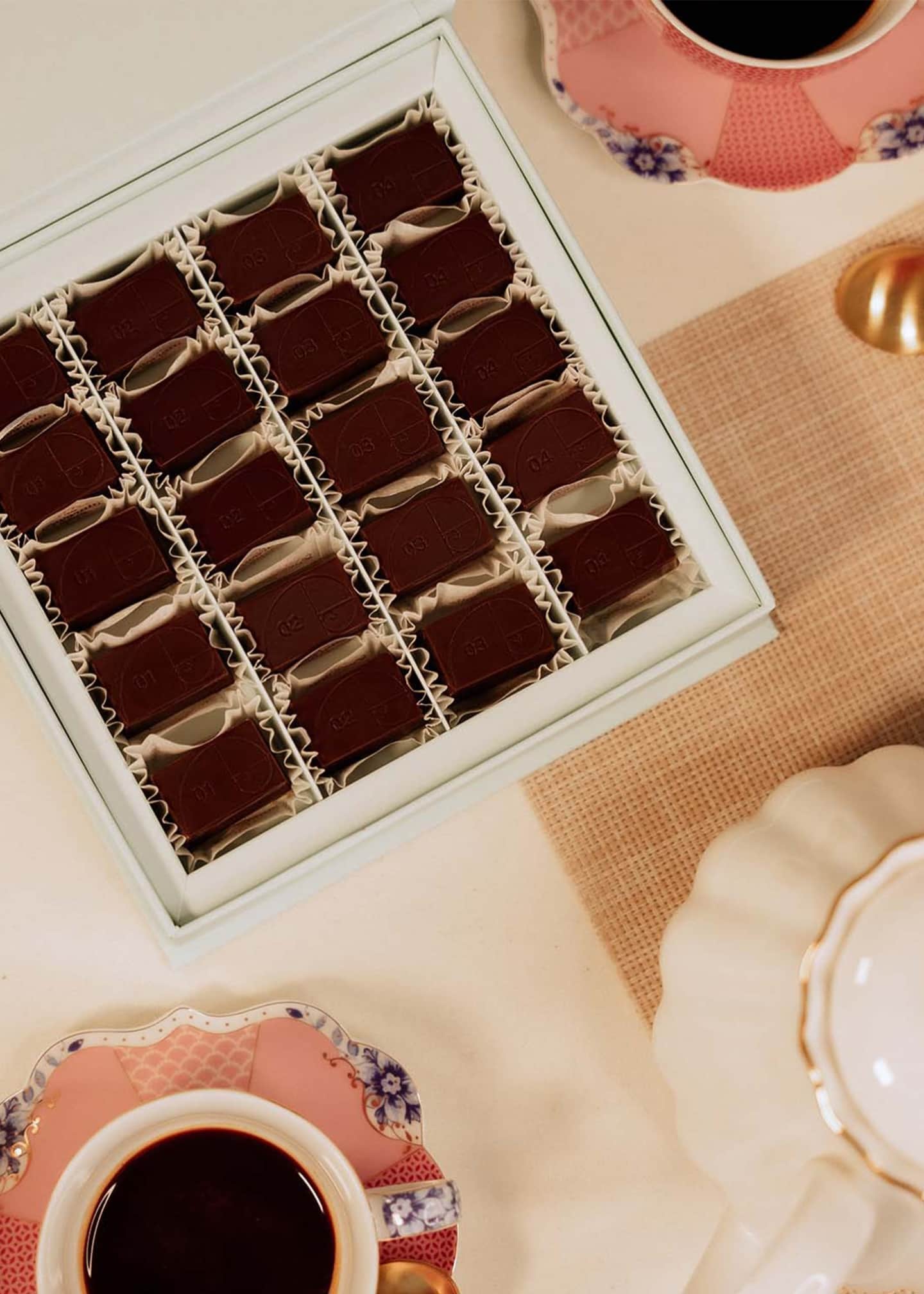 Lavoratti 1938 20-Piece Assorted Praline Bonbons Gift Box - Bergdorf ...